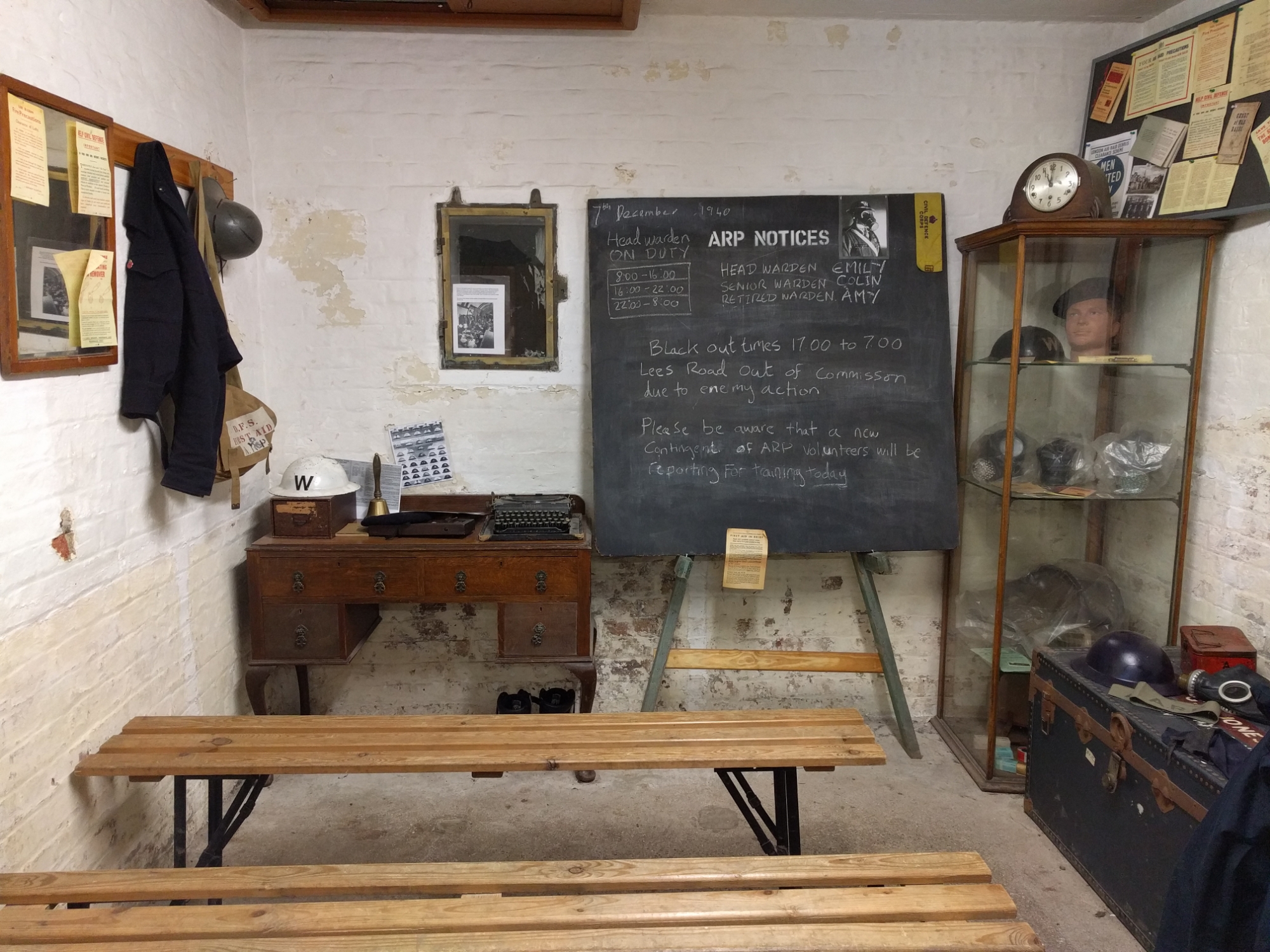 Henley Fort WW2 Experience with Year 6 - Themself